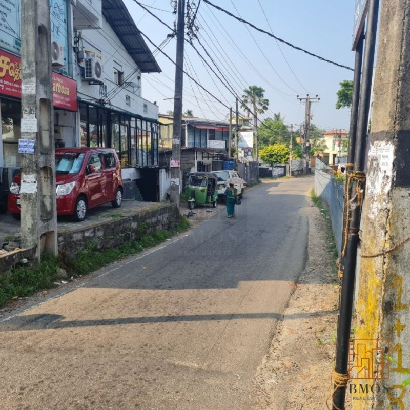 COMMERCIAL LAND FOR LEASE AT UDAHAMULLA ROAD, BATTARAMULLA