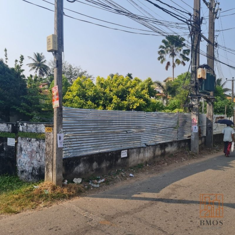 COMMERCIAL LAND FOR LEASE AT UDAHAMULLA ROAD, BATTARAMULLA